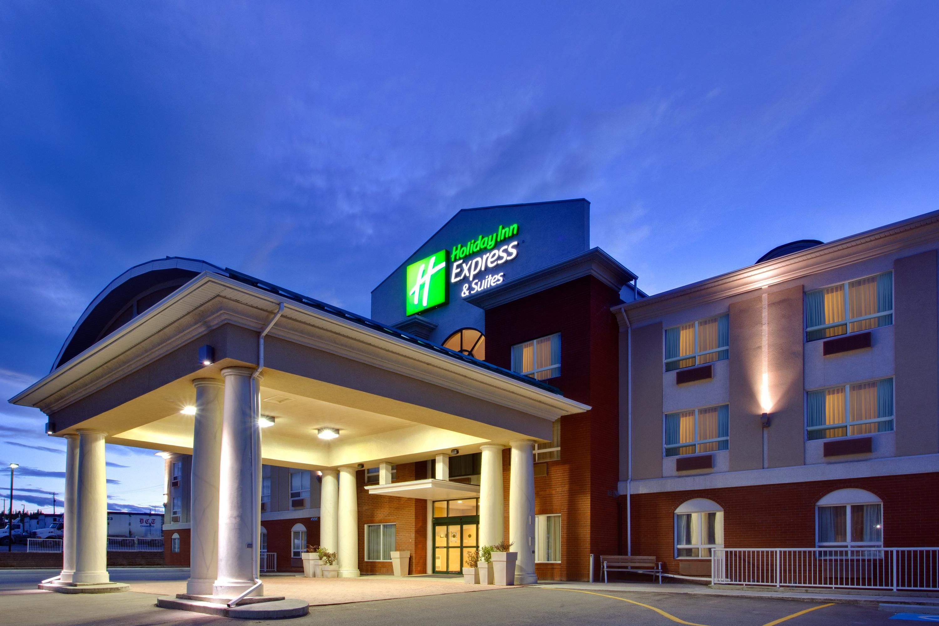 Holiday Inn Express Hotel & Suites-Hinton, An IHG Hotel vanaf € 53 ...